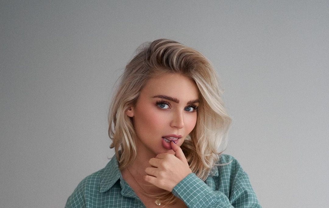 Amanda Breden: The Swiss Sensation 🌟 - Pachn