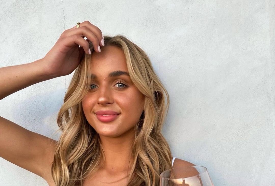 Gabby Goessling: The Aussie Gem of Social Media 🌟🇦🇺 - Pachn