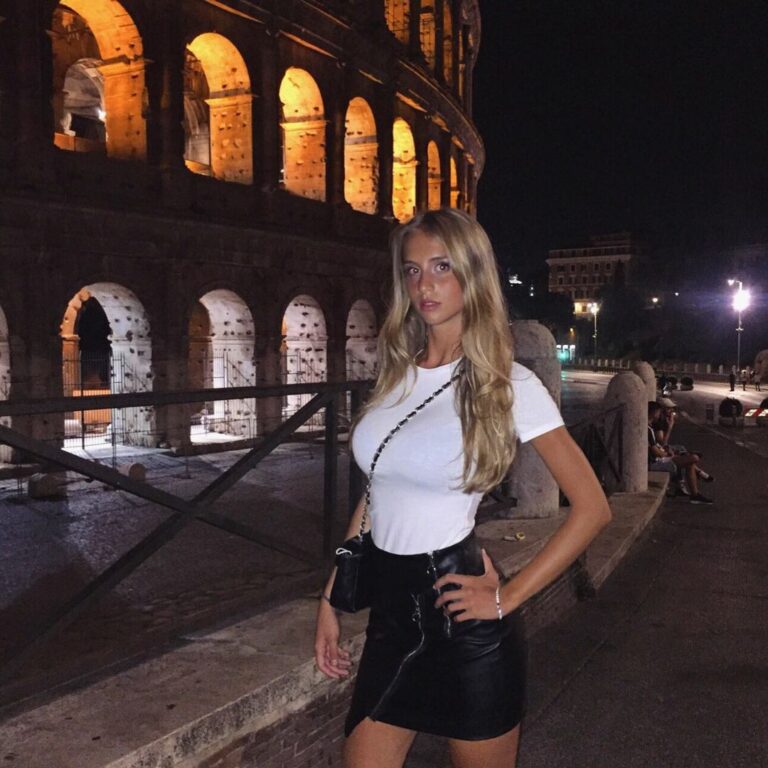 Maria Arreghini: The Italian Elegance in Motion 🌹🇮🇹 - Pachn