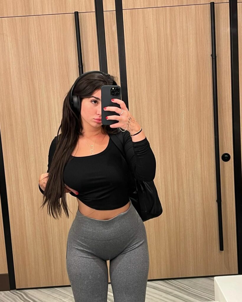 Elizabeth Leica: A Captivating Bio with Age, Height, and Wiki | Dive ...