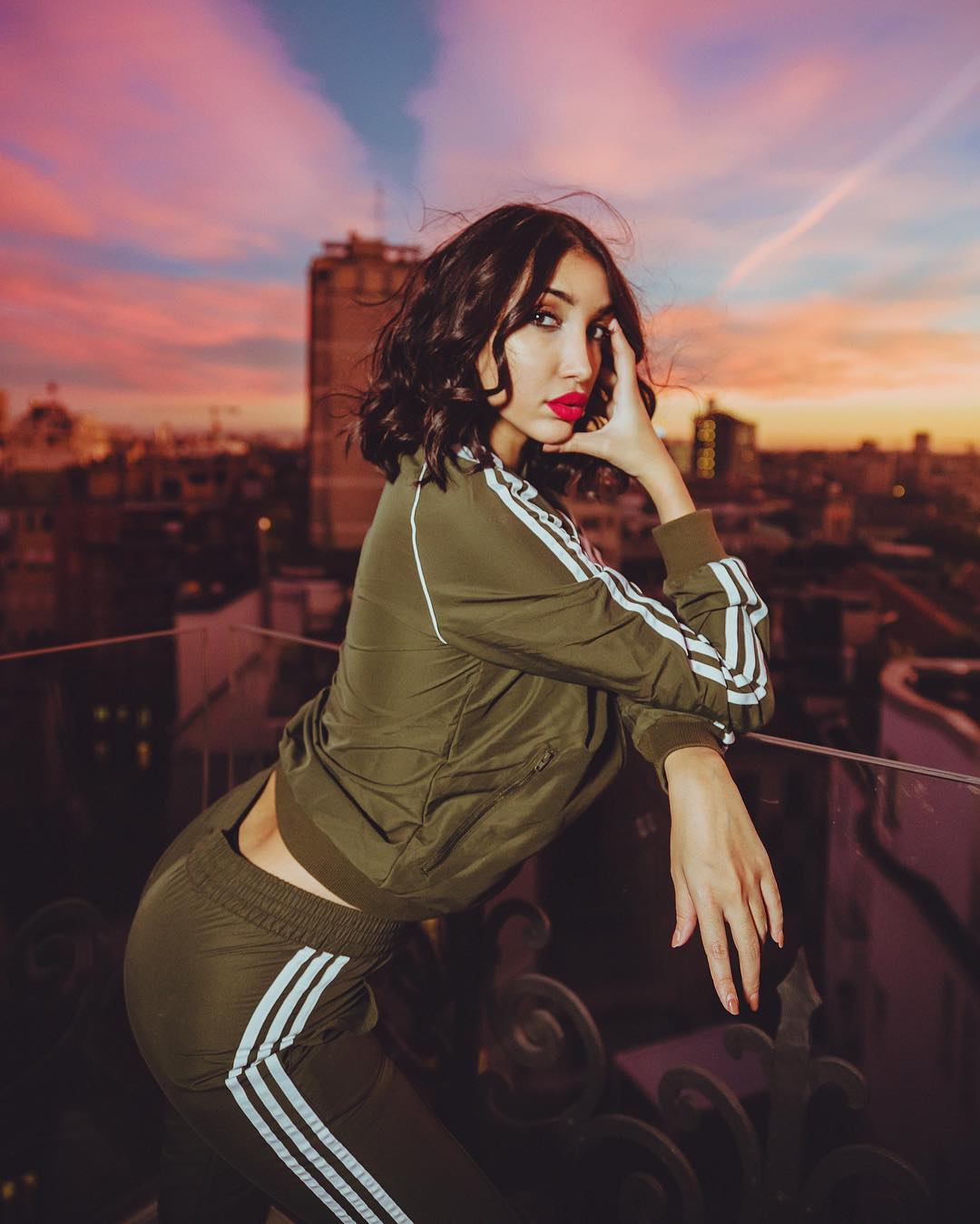 Naomi Selvaggia De Crescenzo: A Captivating Biography of Elegance ...